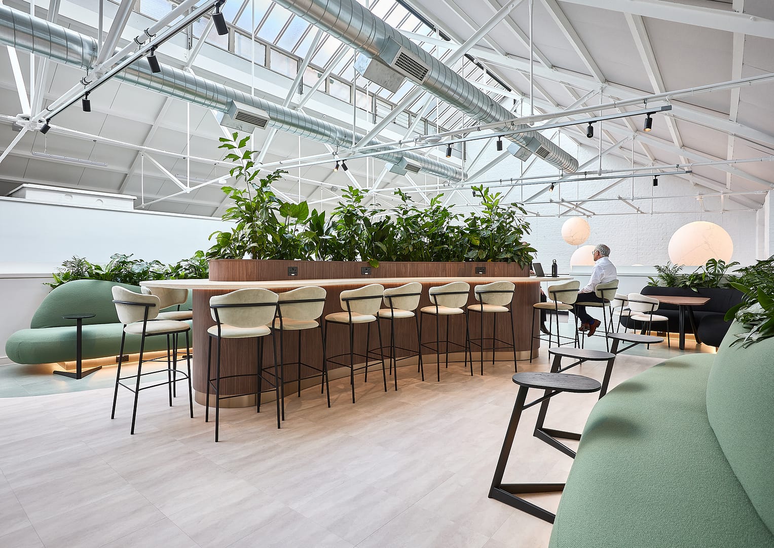 Office Design Trends 2025 - Synergy Creativ