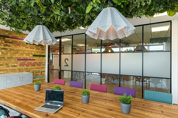 The Importance of Acoustic Design in Workspaces - Synergy Creativ